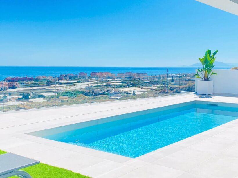 8 Ideas para piscinas pequeñas con encanto - Gres Aragón